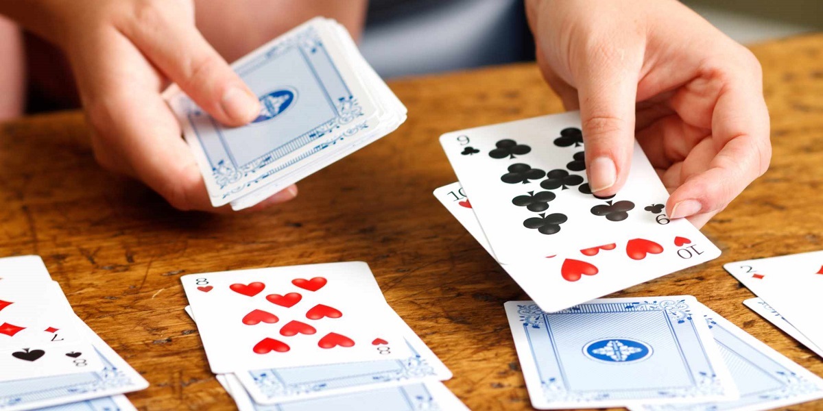 The 10 best card games with a Spanish deck | Easypppoker